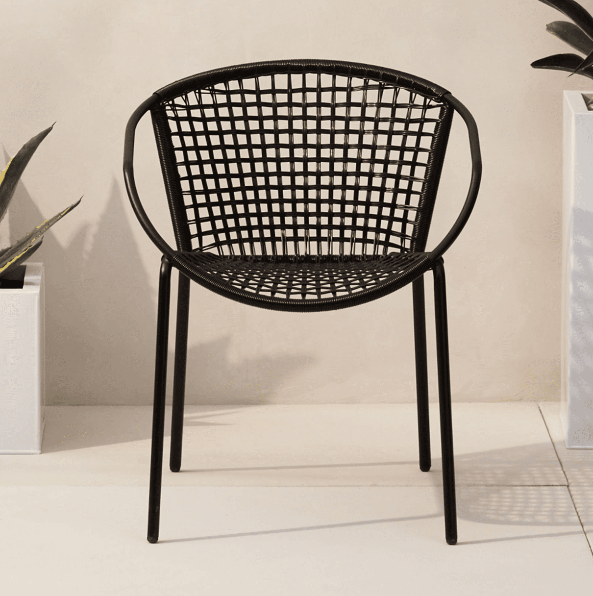 CB2 SOPHIA BLACK OUTDOOR DINING ARMCHAIR - roomii™